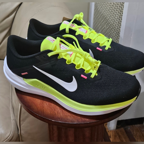 Nike | Shoes | Nike Wind Flow | Poshmark